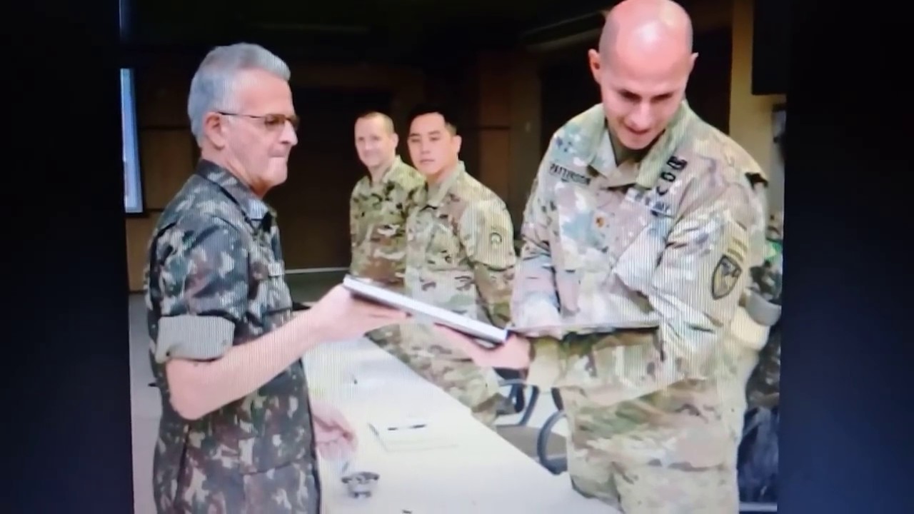 DONALD TRUMP VEM AO BRASIL DA POSSE AO GENERAL MIOTTO vídeo do ano 2020 ...