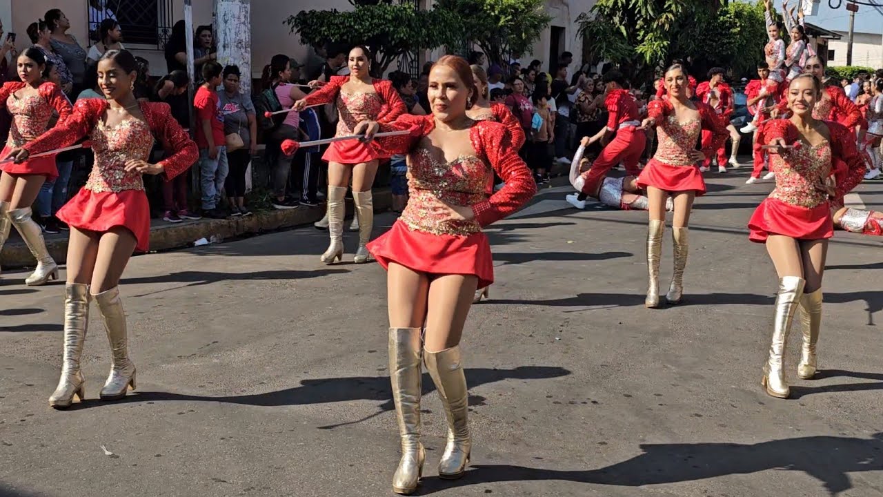 INSTITUTO NACIONAL DE ARMENIA 💃 Espectacular presentación en Desfile ...