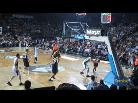 Darüşşafaka Doğuş 74-90 Fenerbahçe | Yarı final - Maç 3 | Periyot-3 | Salondan Görünümler