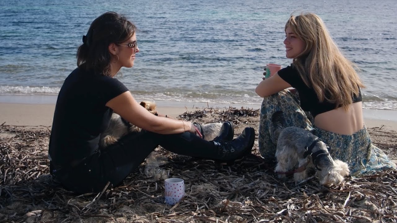 Van life with my mum & 3 dogs! - YouTube