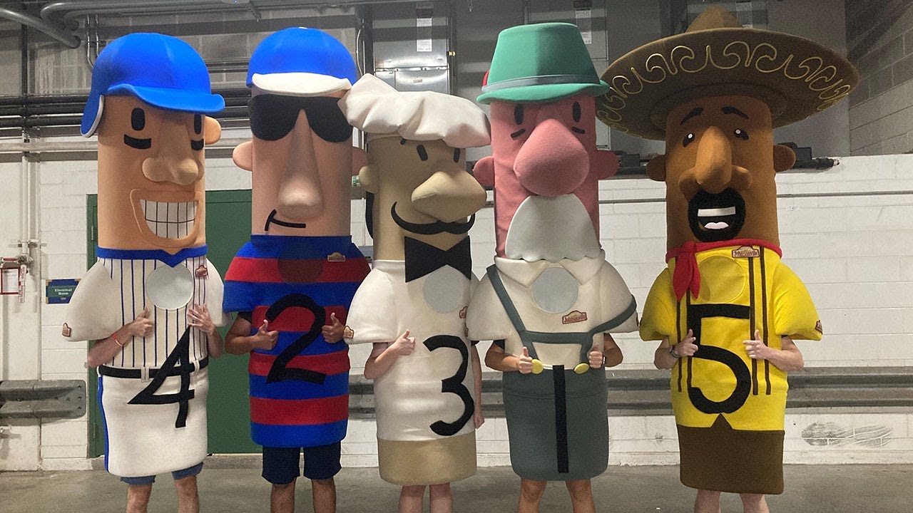 Milwaukee Brewers - Sausage Race w/ Attorney Max Stephenson - YouTube