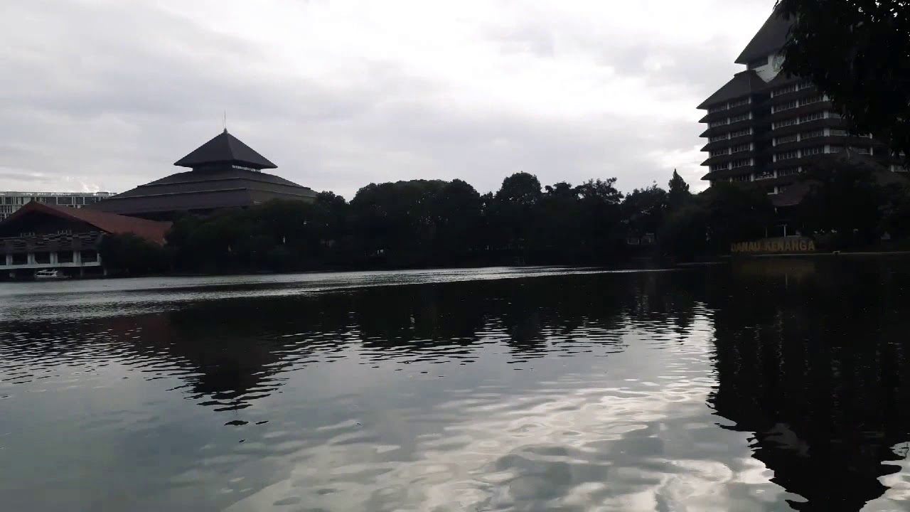Indahnya Danau kampus UI Depok Sore Hari - YouTube