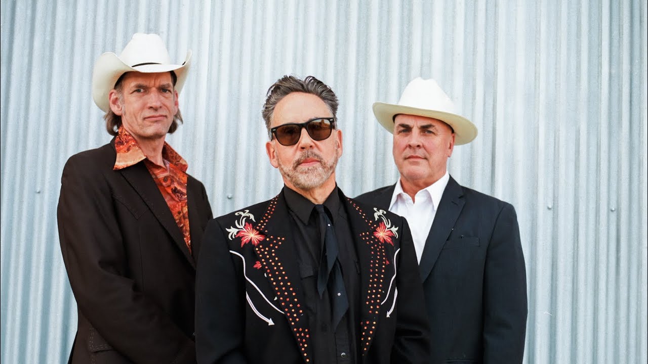 Chris Casello Trio Roberts 5/21 - YouTube