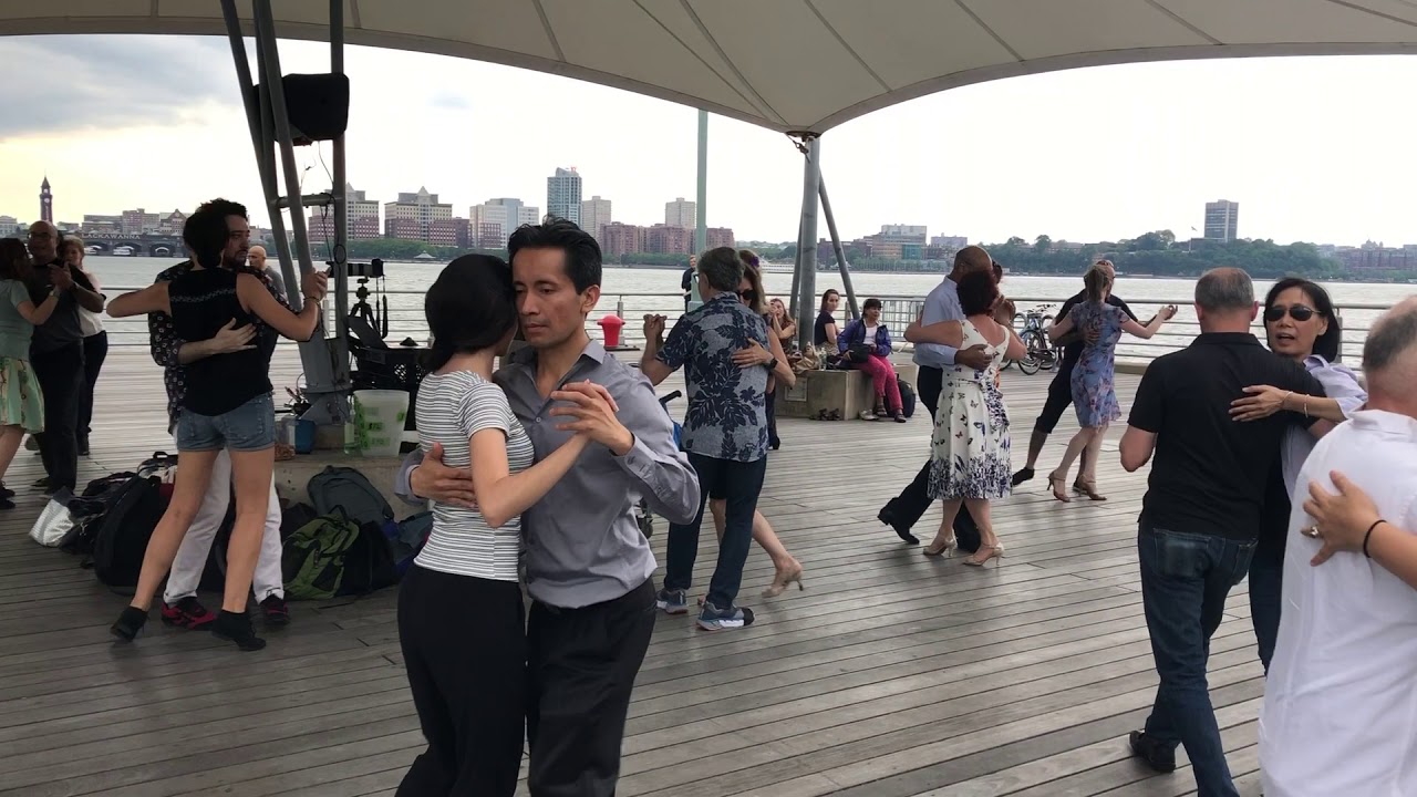 Argentine Tango vals at Pier 45 sunset milonga in NYC - YouTube