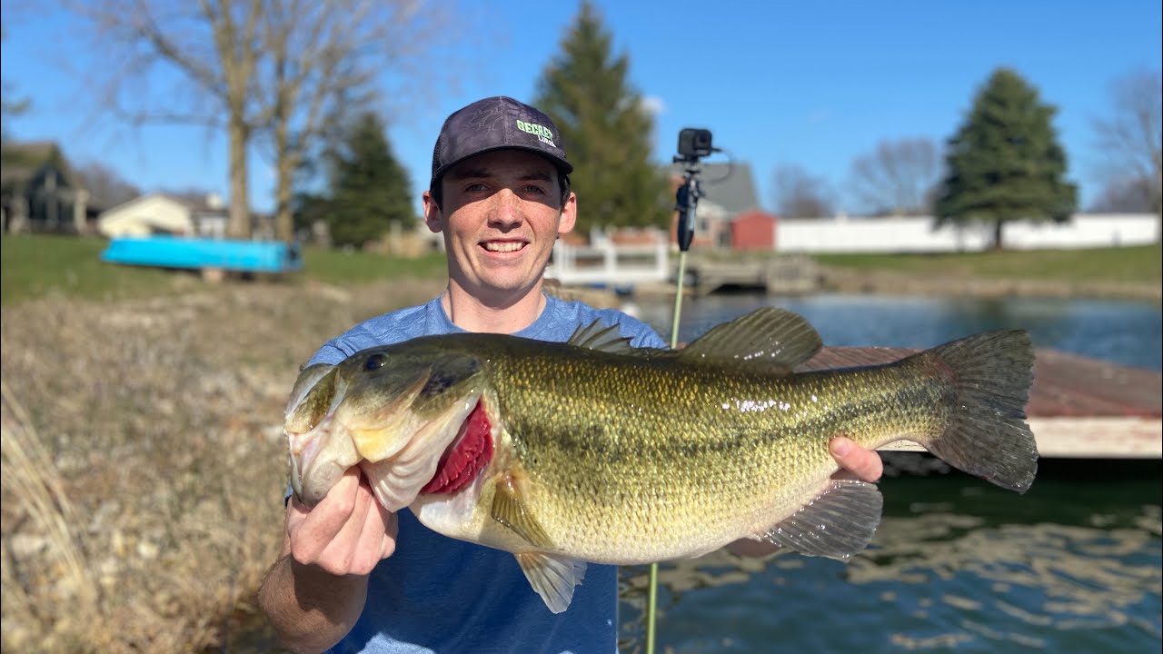 Indiana 7 POUNDER | Biggest Bass of my LIFE - YouTube