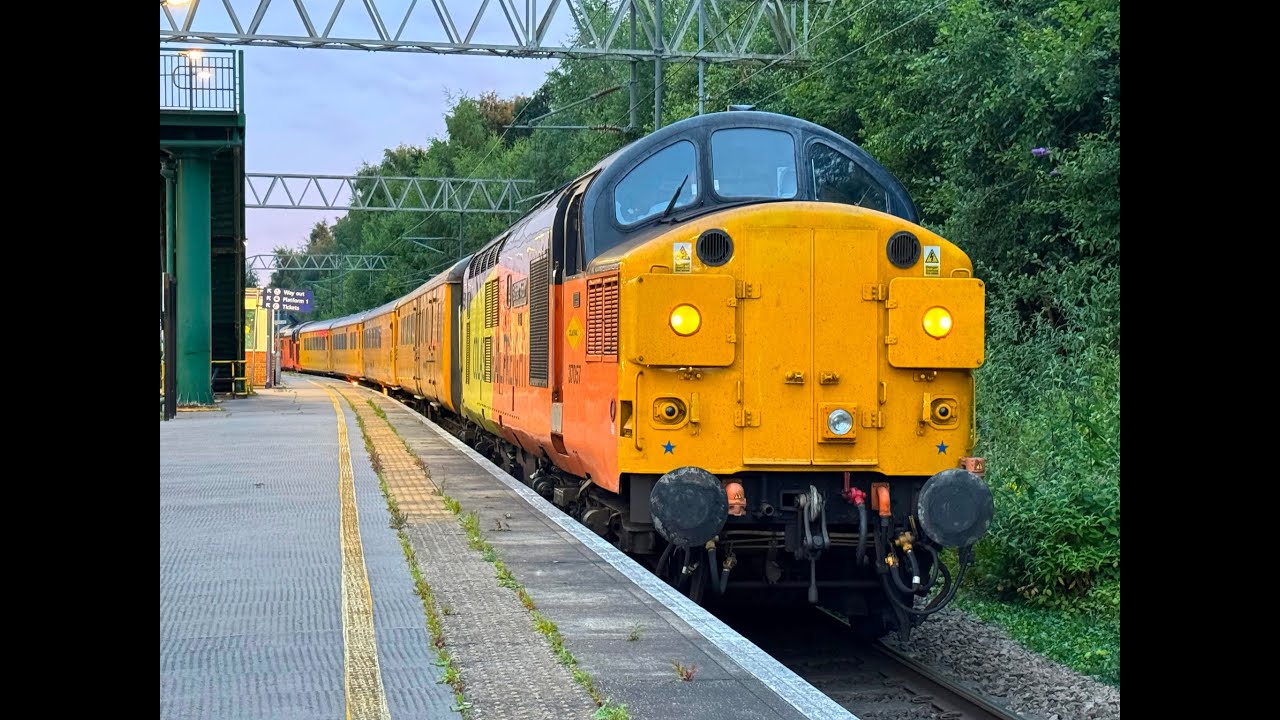 37057 37607 CRAZY TONES & MEGA THRASH - YouTube