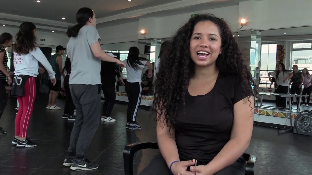 Perfil Periodístico - Shara García - YouTube