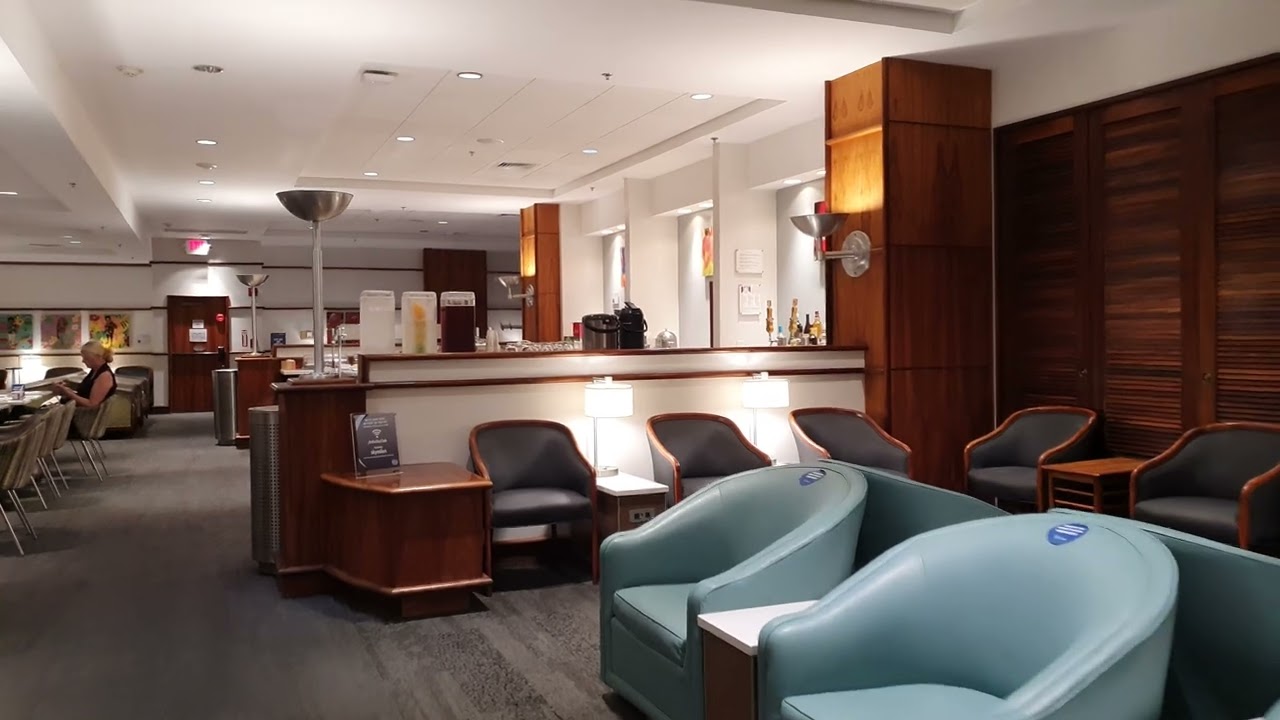 Delta Sky Lounge - Honolulu International airport - YouTube