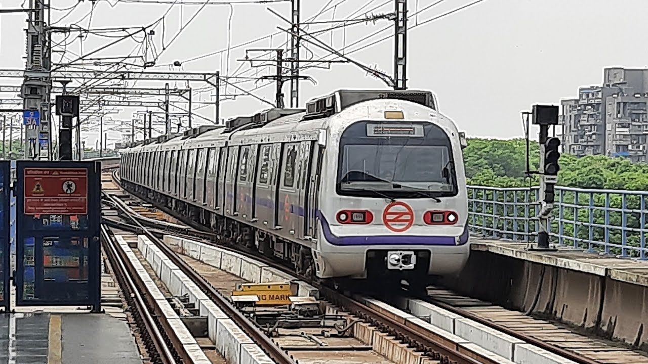 Back to Back Violent Line Metro Coming in Nehru Place | Delhi Metro ...