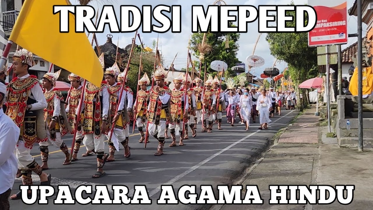 tradisi mepeed upacara agama hindu di bali - YouTube