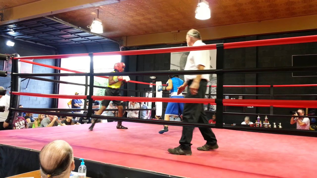 Emma @ music city boxing - YouTube