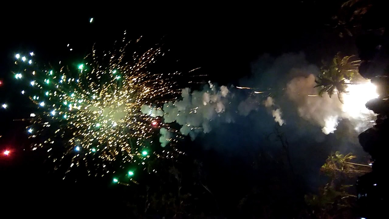 sky shot fire cracker Explode on the sky new 2020🔥🔥🔥💥 kottayil ...