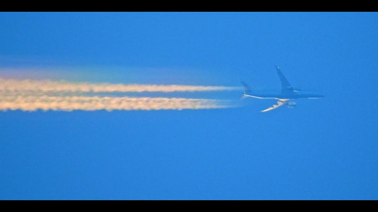 RAINBOW contrails! Air Canada 787-9 Dreamliner! | High Altitude Plane ...