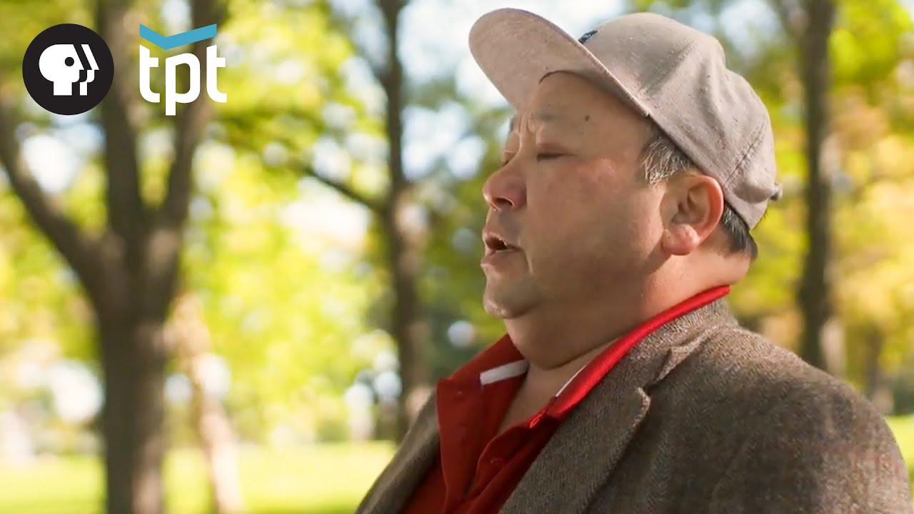 Hmong Song Poet of Kwv Txhiaj: Bee Yang - YouTube