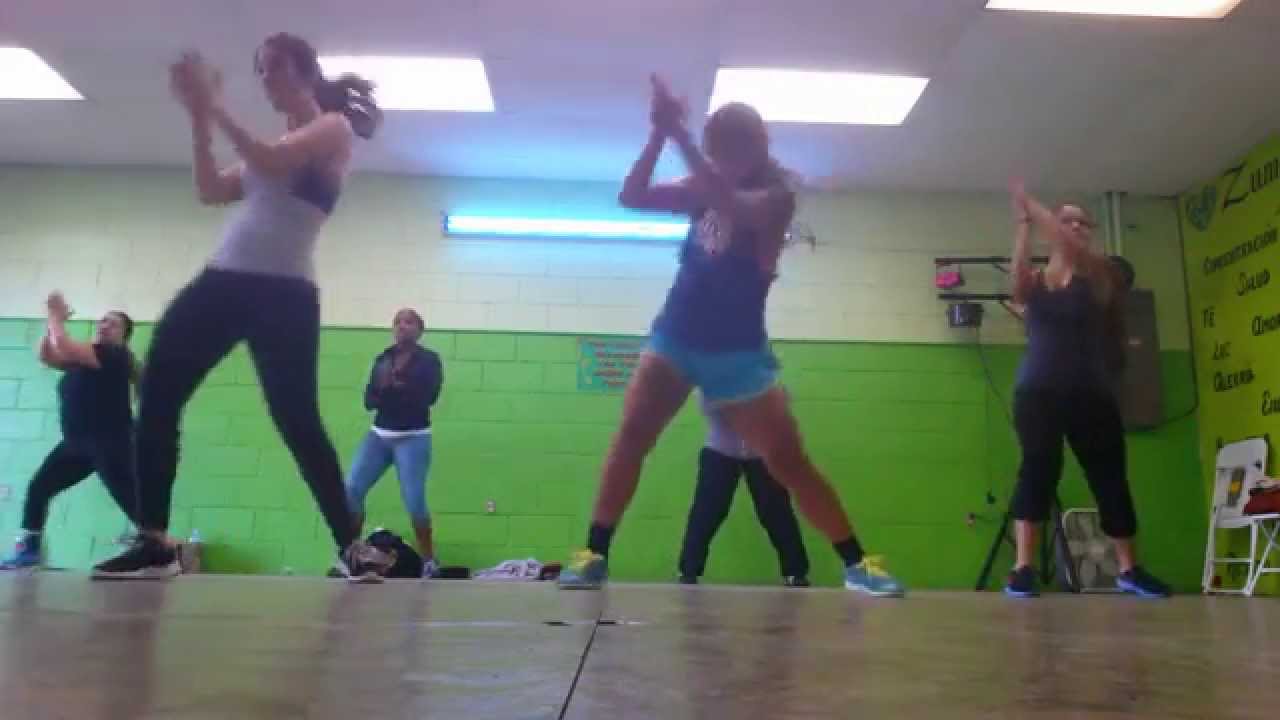 Zumba Routine to Happy by Pharrell - YouTube