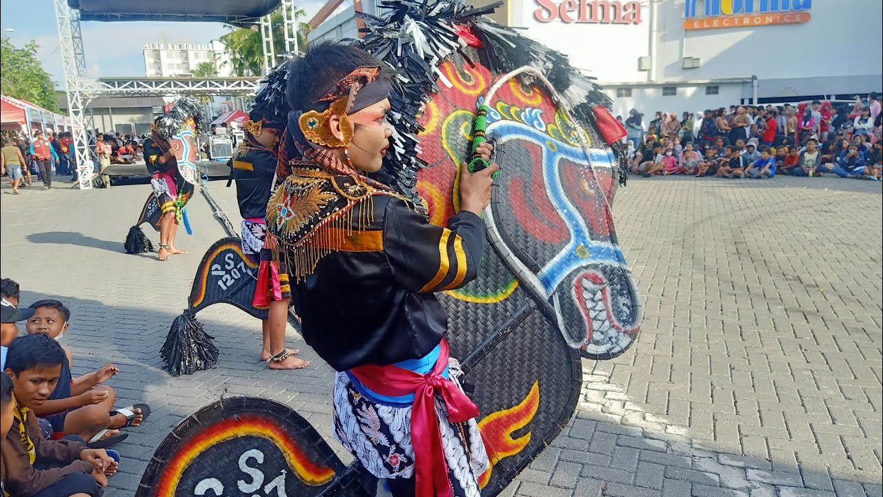 Kesenian Jaran Thek Ponorogo Gong Official - YouTube