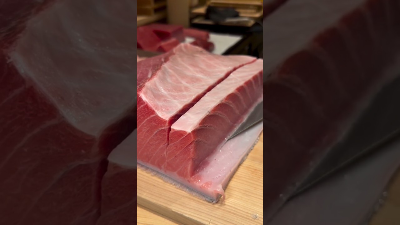 Cutting Otoro Tuna #tuna #otoro #fishing - YouTube