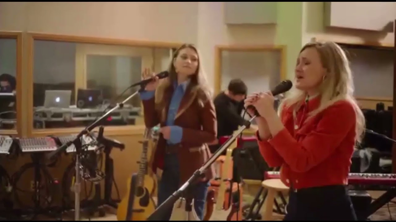 Aly & AJ - Potential Breakup Song (Explicit) [Live] - YouTube