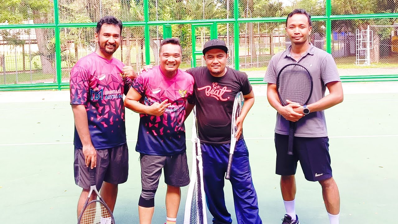 Friendly Match.1 - YouTube