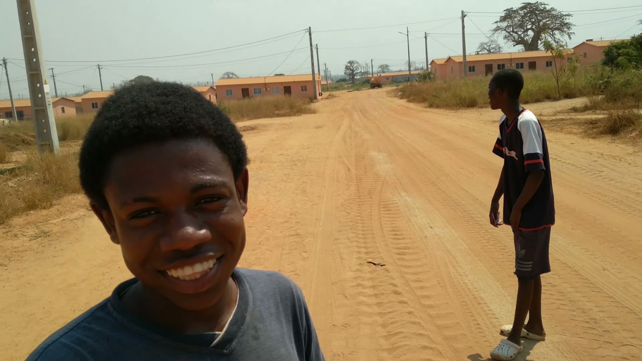 olha oque eu vi no maye maye pré urbanização do Sequele. - YouTube