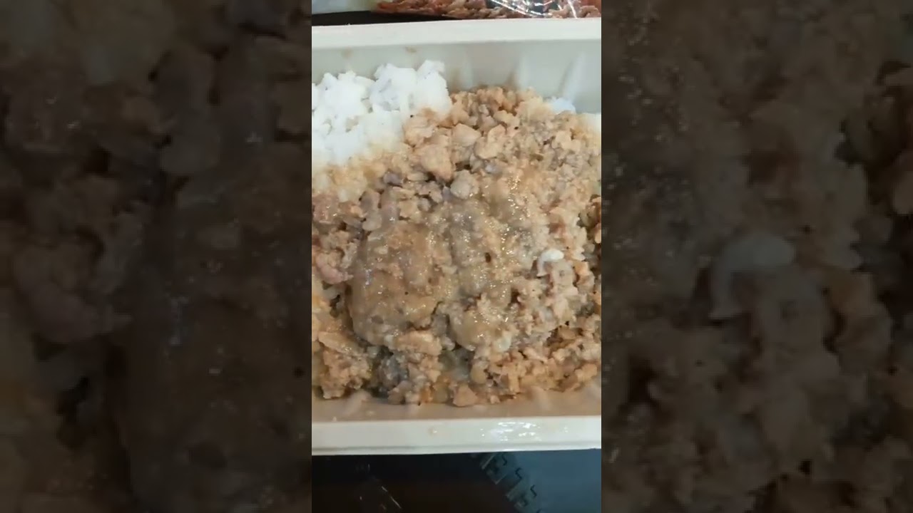 7-Eleven® Busog Meal Sisig (2022 Jul) - YouTube