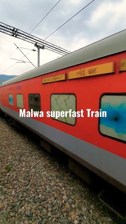 Malwa Superfast train #train #rail #viral #viralvideo - YouTube