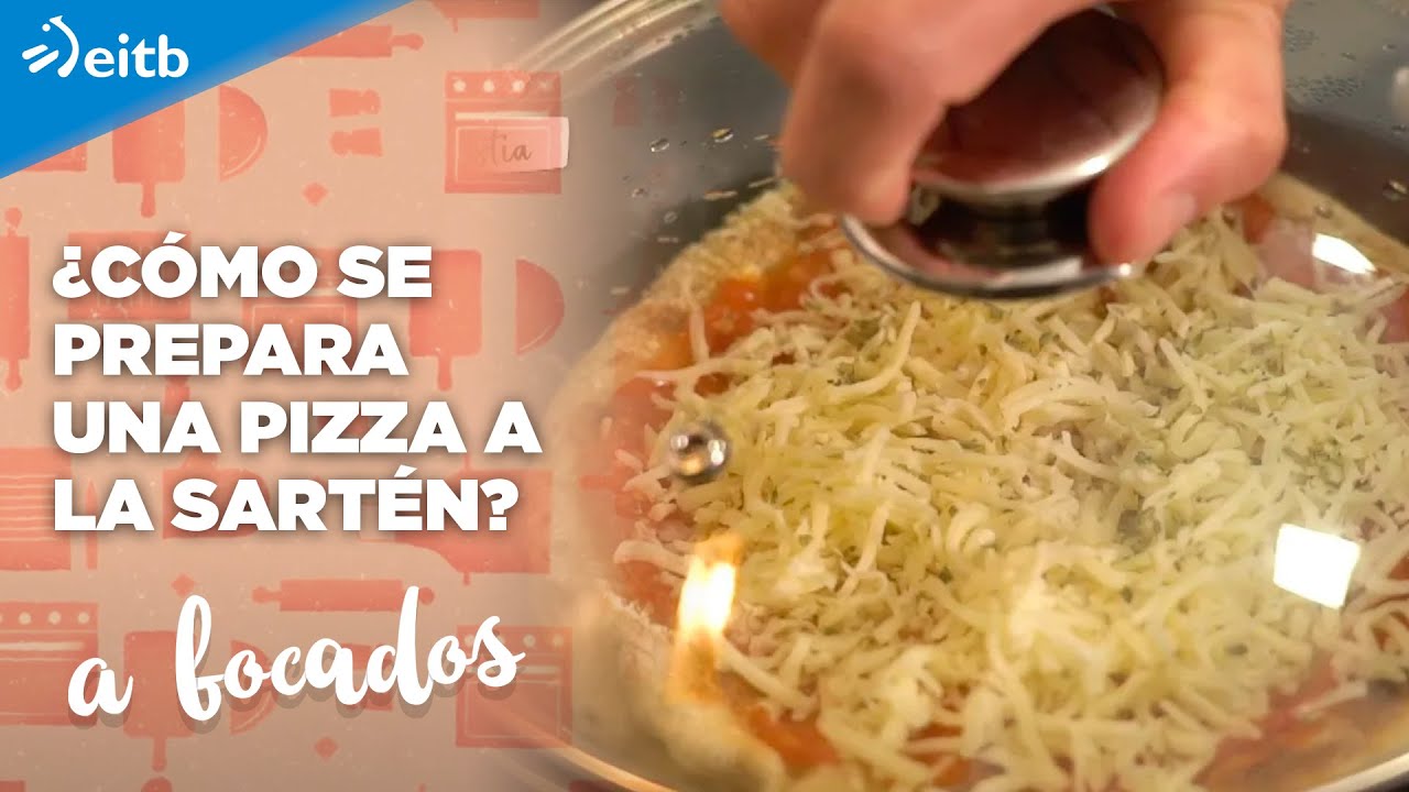 ¿Cómo se prepara una pizza a la sartén? - YouTube