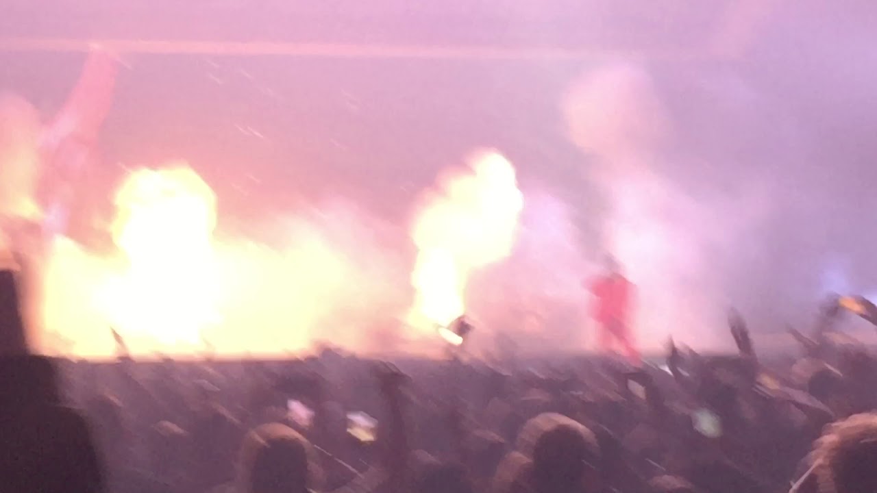 HUMBLE. LIVE PERFORMANCE - THE DAMN. TOUR @BELLCENTRE MONTRÉAL ...