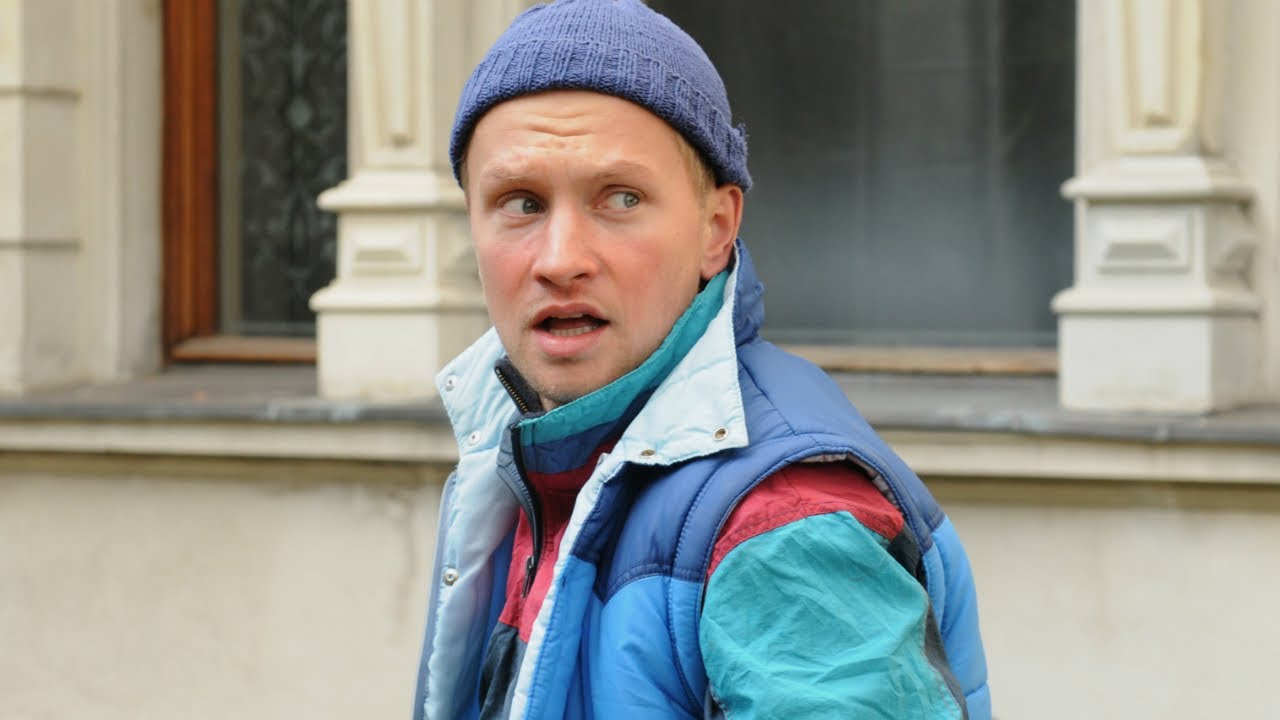 Komisarz Alex - Zabójstwo na targowisku - scena z odc. 25 - YouTube