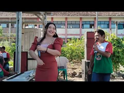 Ketua Urban Farming Berduet dengan Mbak Umi Penyanyi ndandut