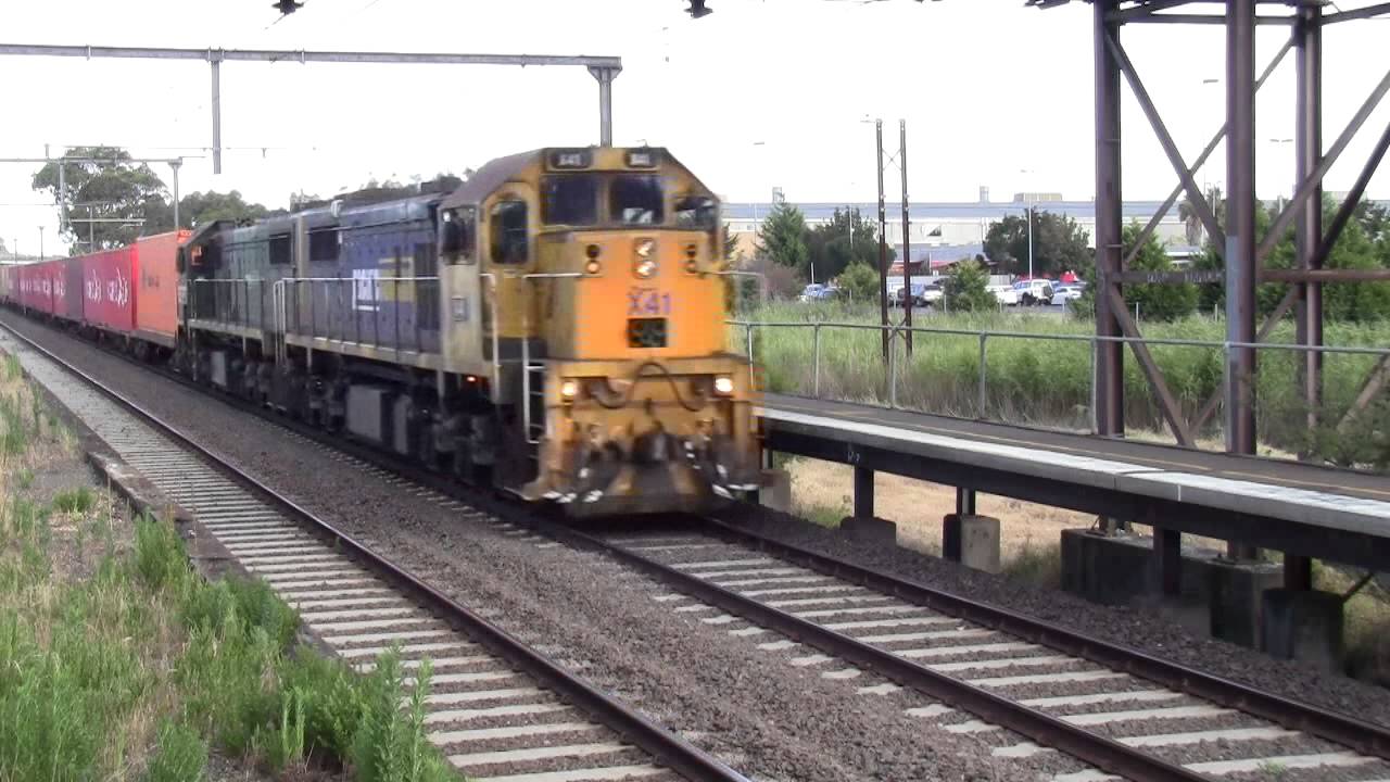 Maryvalle Paper train through the old GMH station - YouTube