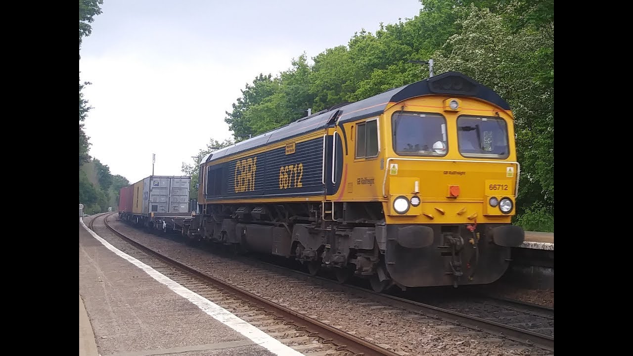 66712 Peterborough Power Signal Box (2 Tone) Passes Westerfield P1 (18 ...