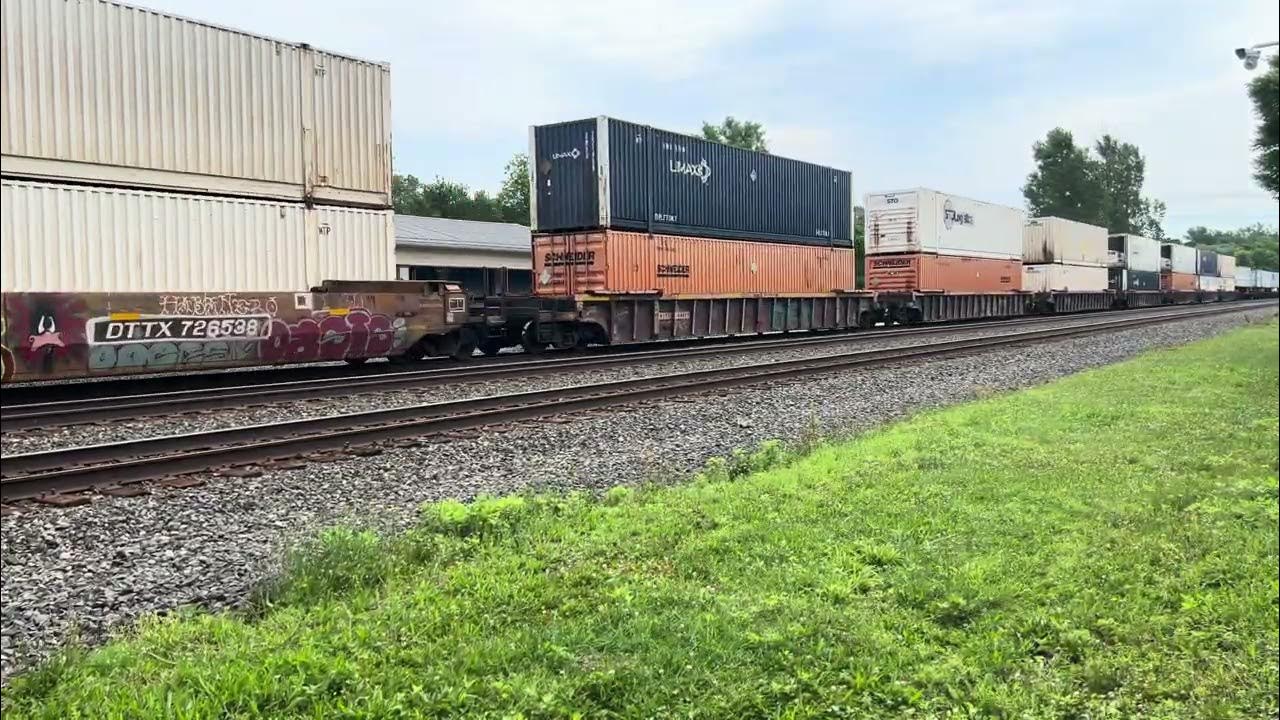 CSX 742 & 7250 Westbound Through New York - YouTube