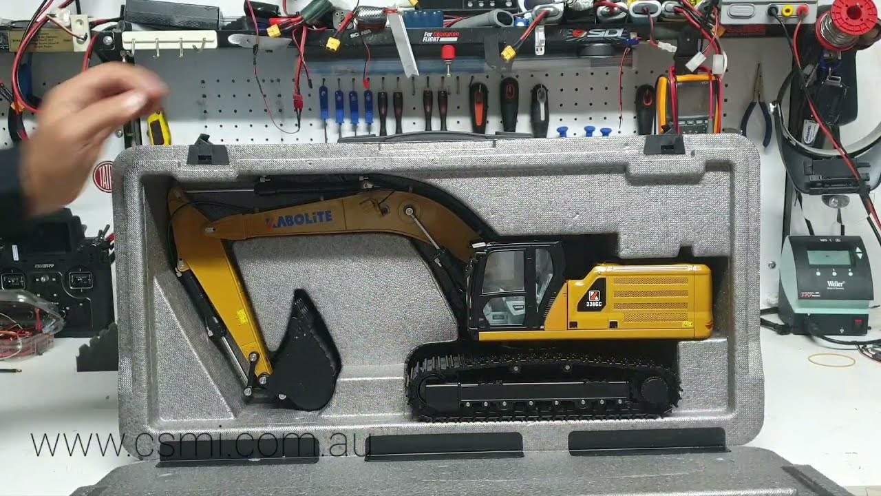 CSMI : KABOLITE 366 Rc excavator unboxing and review - YouTube