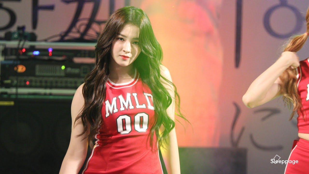 [4K] 180909 모모랜드 MOMOLAND 배엠 BAAM 낸시 NANCY @ 한일축제한마당 By Sleeppage - YouTube