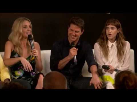 Tom Cruise director Alex Kurtzman and The Mummy cast live video from London