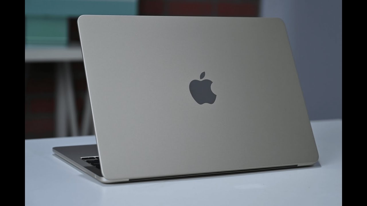 MacBook Air M2 STARLIGHT Unboxing - YouTube