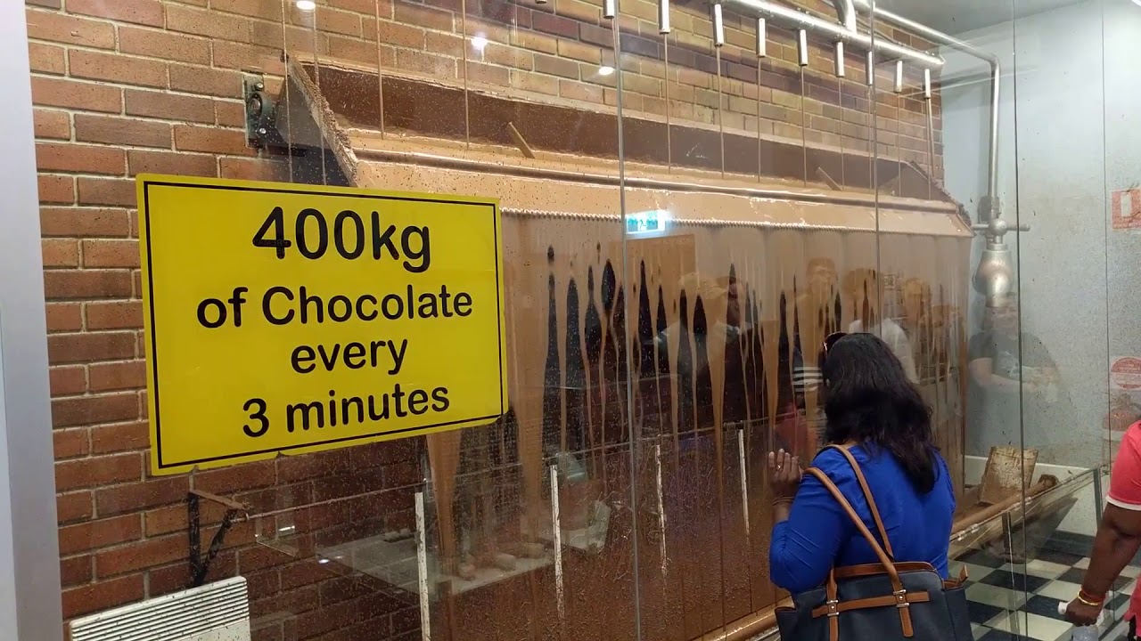 Chocolate waterfall at Panny's Amazing World of Chocolate - YouTube