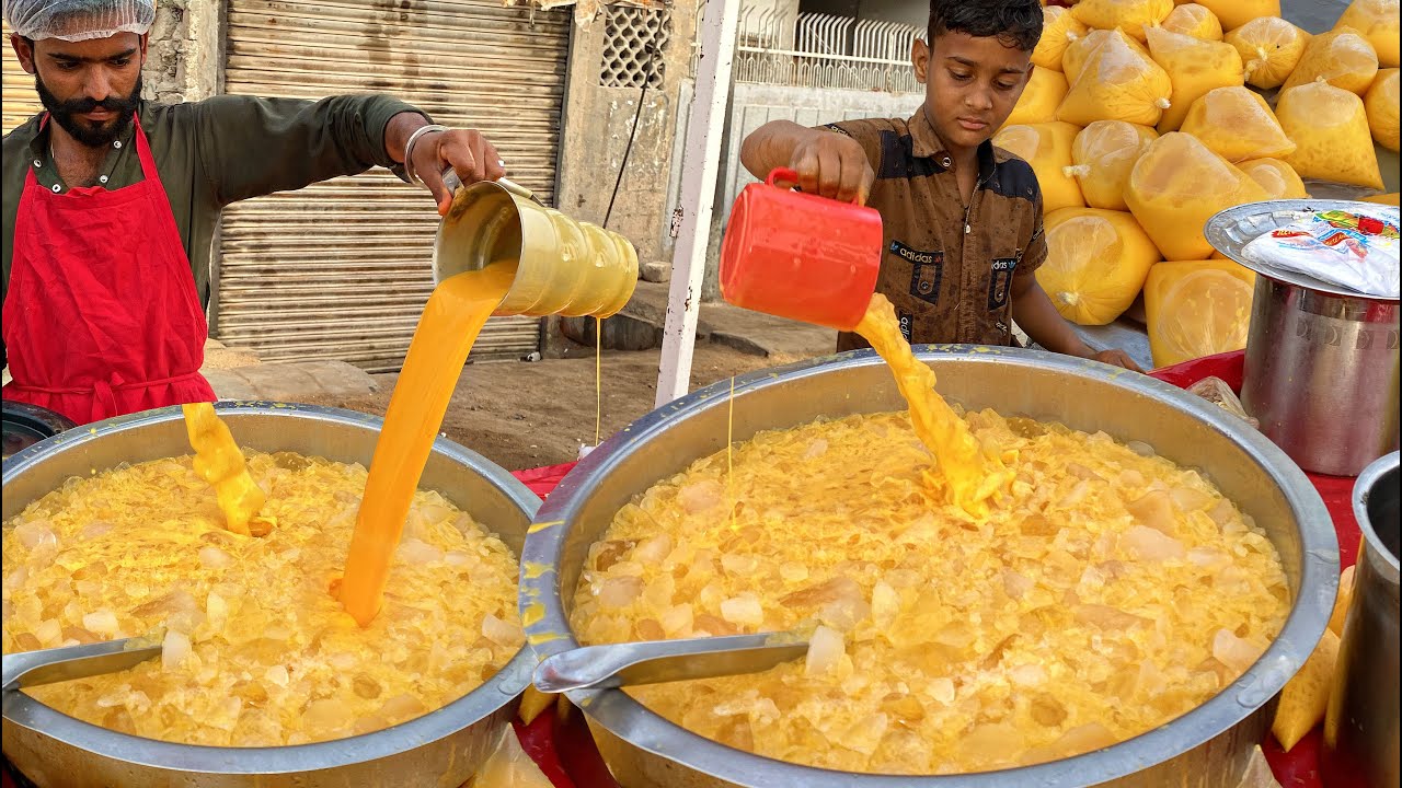 Mango Juice | Ice Mango Milkshake | Summer Street Drink of Karachi ...