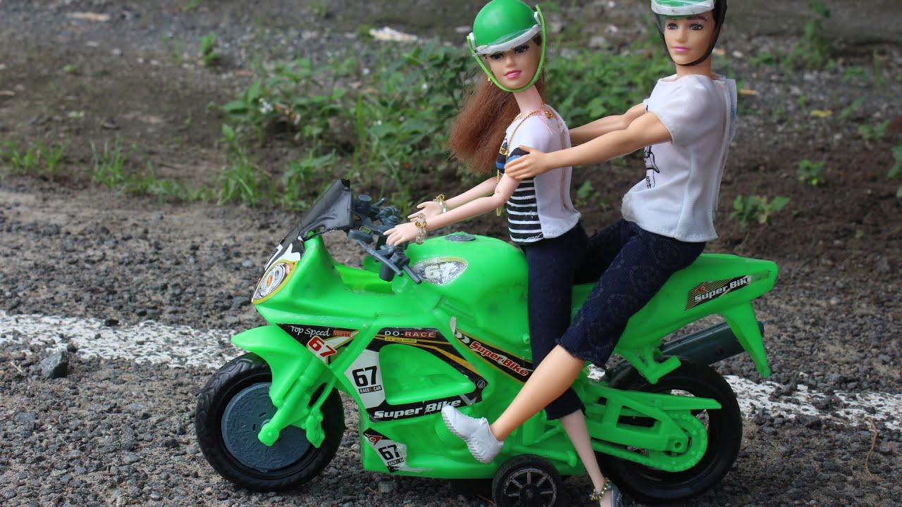 Ken teaching Barbie BIKE RIDE/Learning BIKE RIDE/Kids enjoying Barbie ...