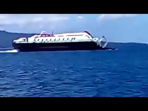 Hovercraft sinking - YouTube