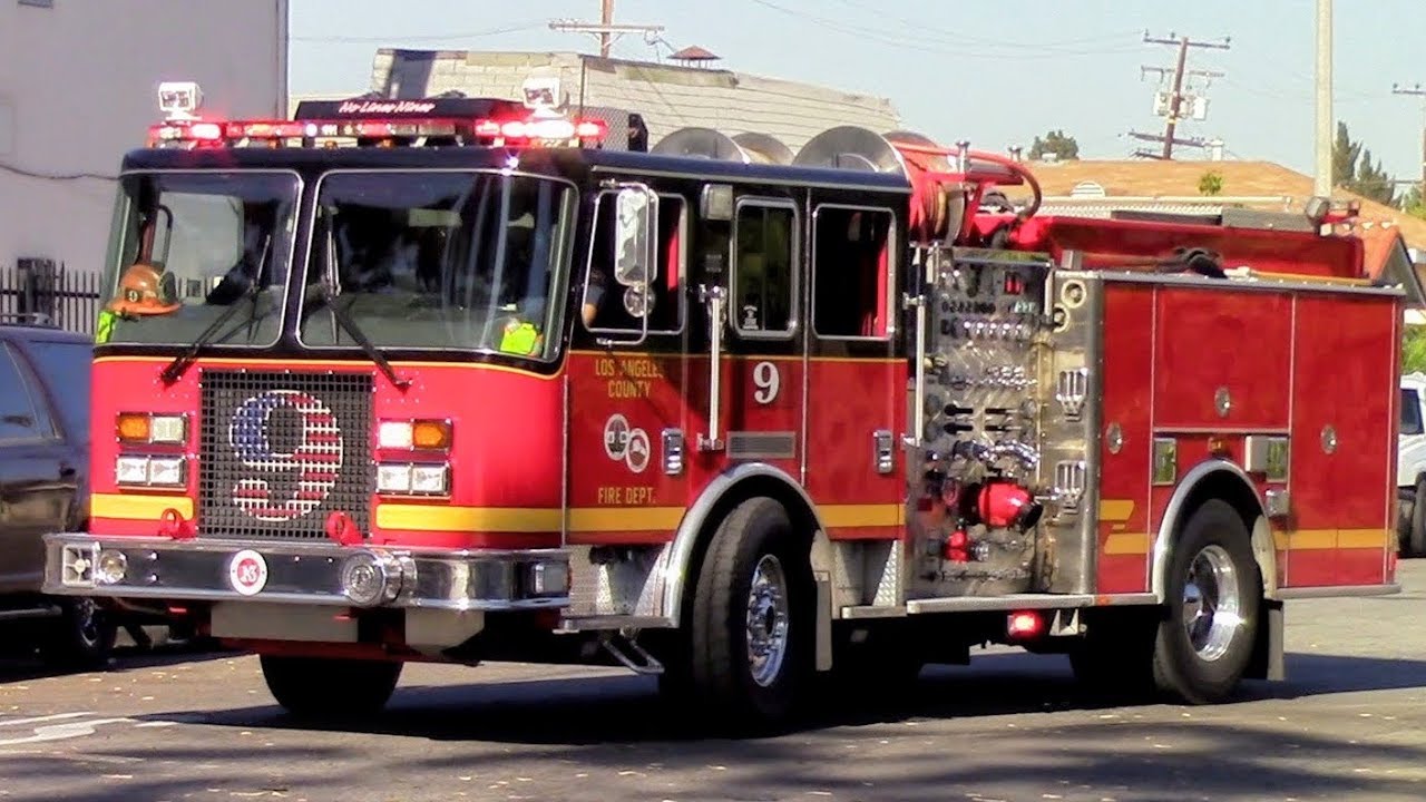 LACo.FD Engine 9, Squad 16 (Honks) - YouTube