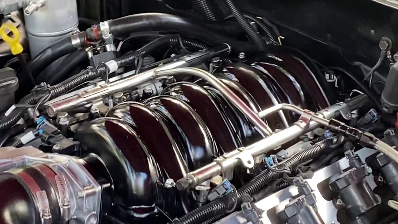 LS3 intake manifold painted! Quick walk around - YouTube