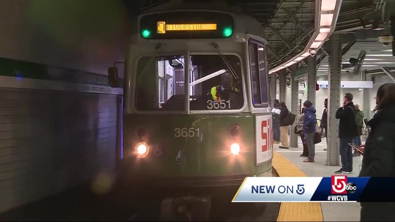 MBTA conductor’s ride comes with history lesson at every stop - YouTube