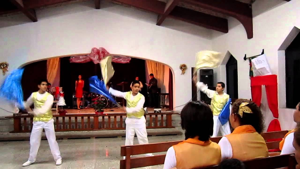 Danza con Banderas - Hosanna - YouTube