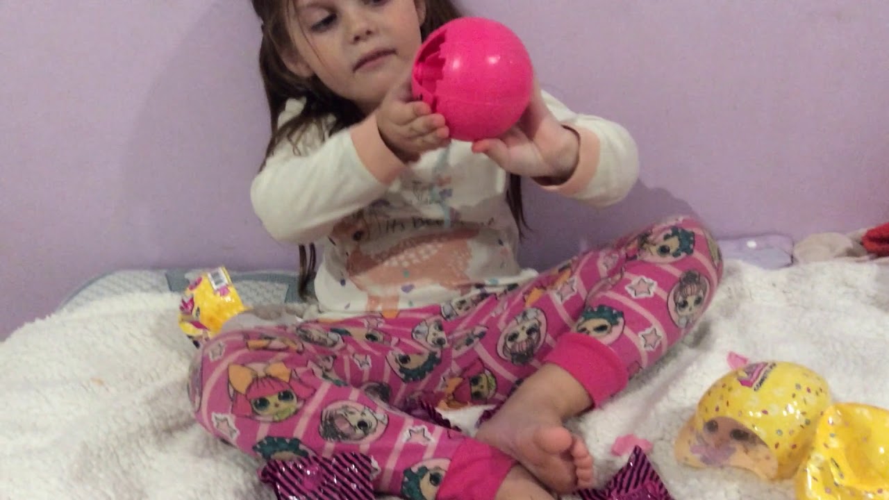 LOL opening Isabelle Presents - YouTube