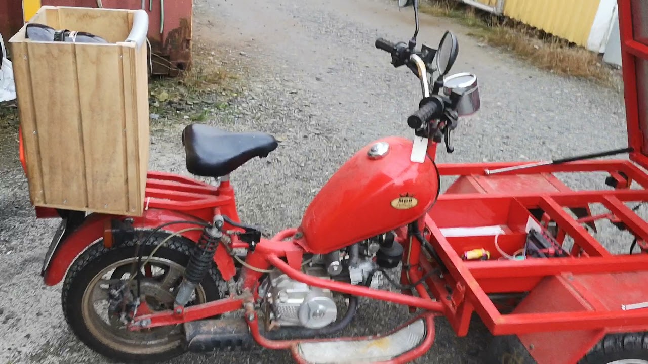 Moped Mgb Delivery 2013 - YouTube