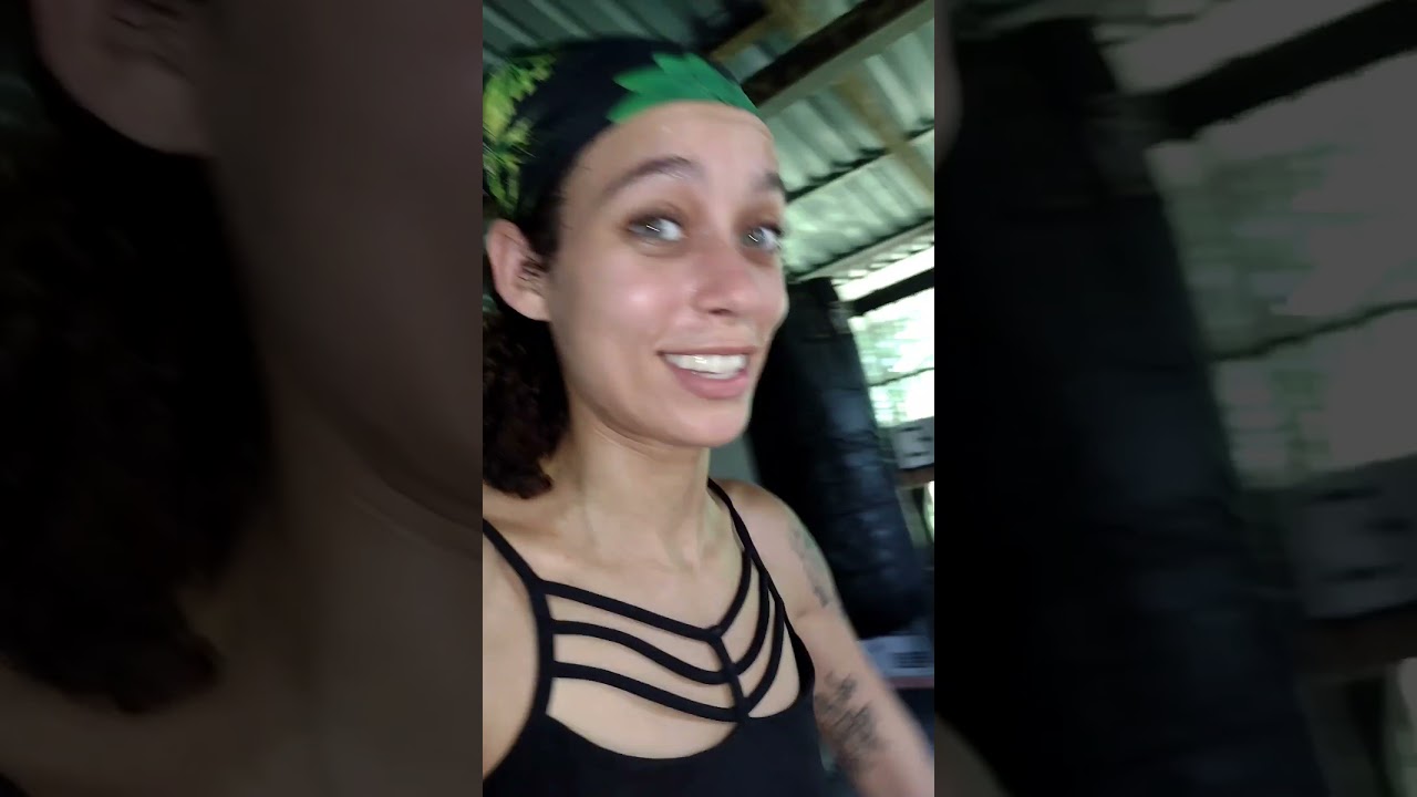 Super Sacred Boxing Class 🥊 - YouTube