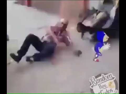Meme Sonic slaps old man