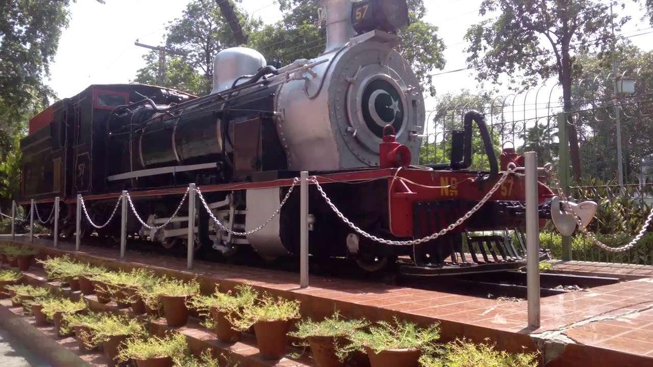Old Railway Steam Engine Train Pakistan - YouTube